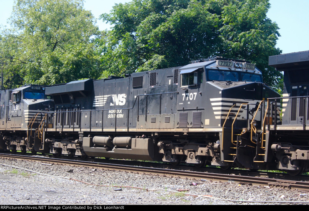 NS 7707